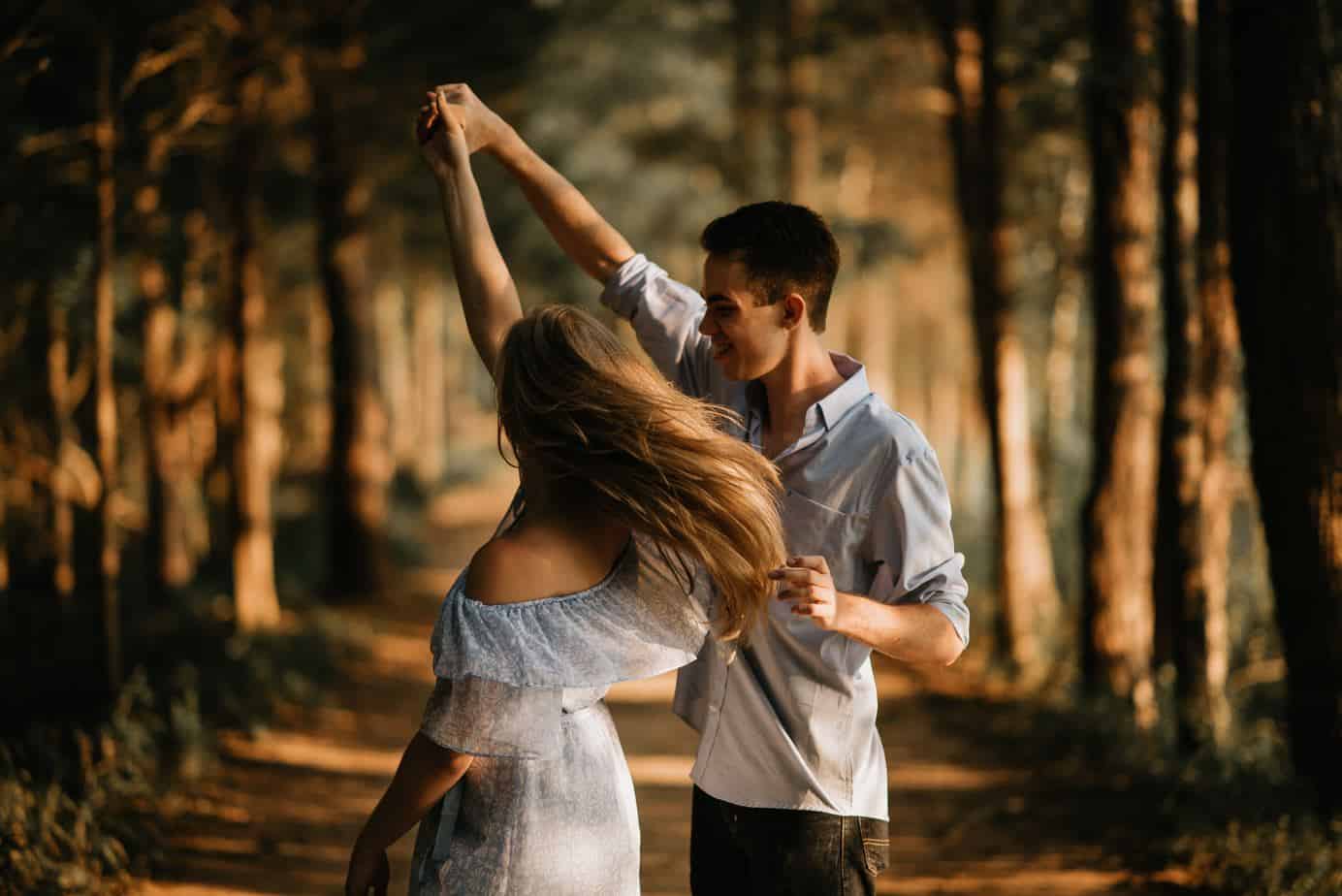 Why Dancing Is The Perfect Option For A First Date | the Urban Dater